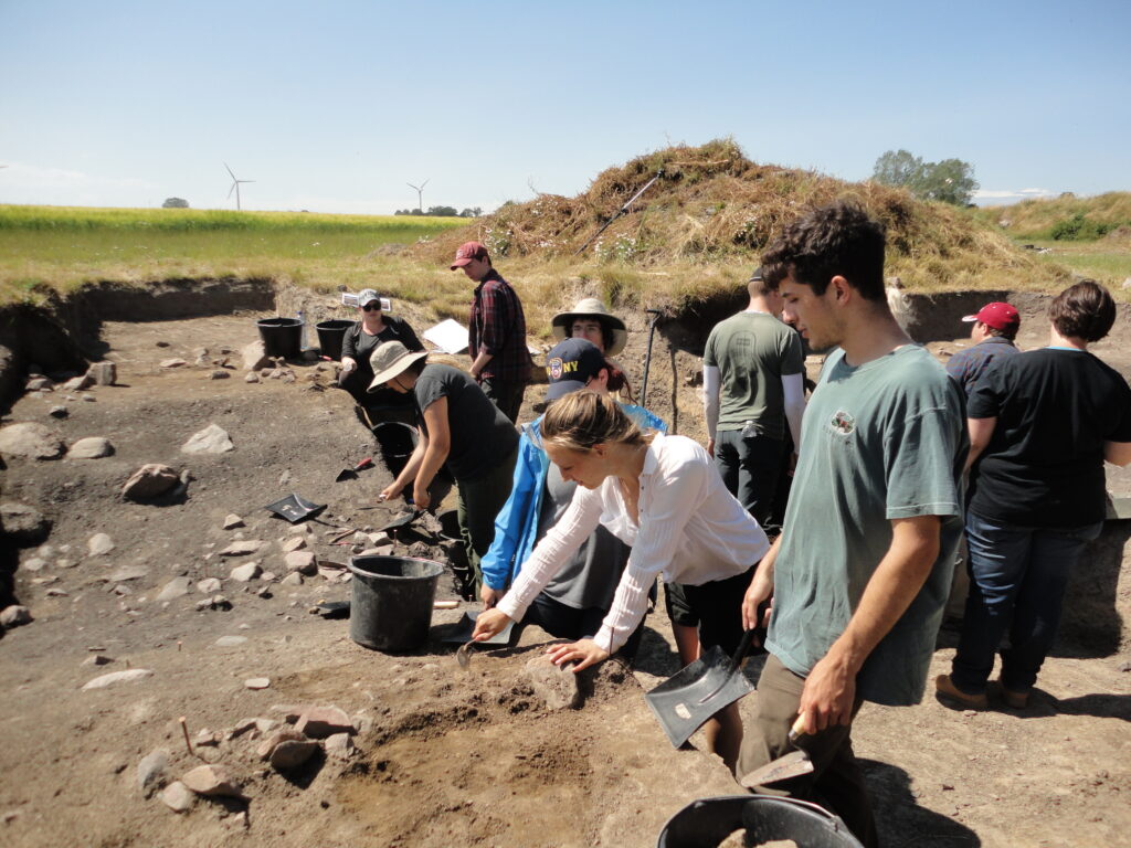 Field school - Bornholm Archaeological Research Center